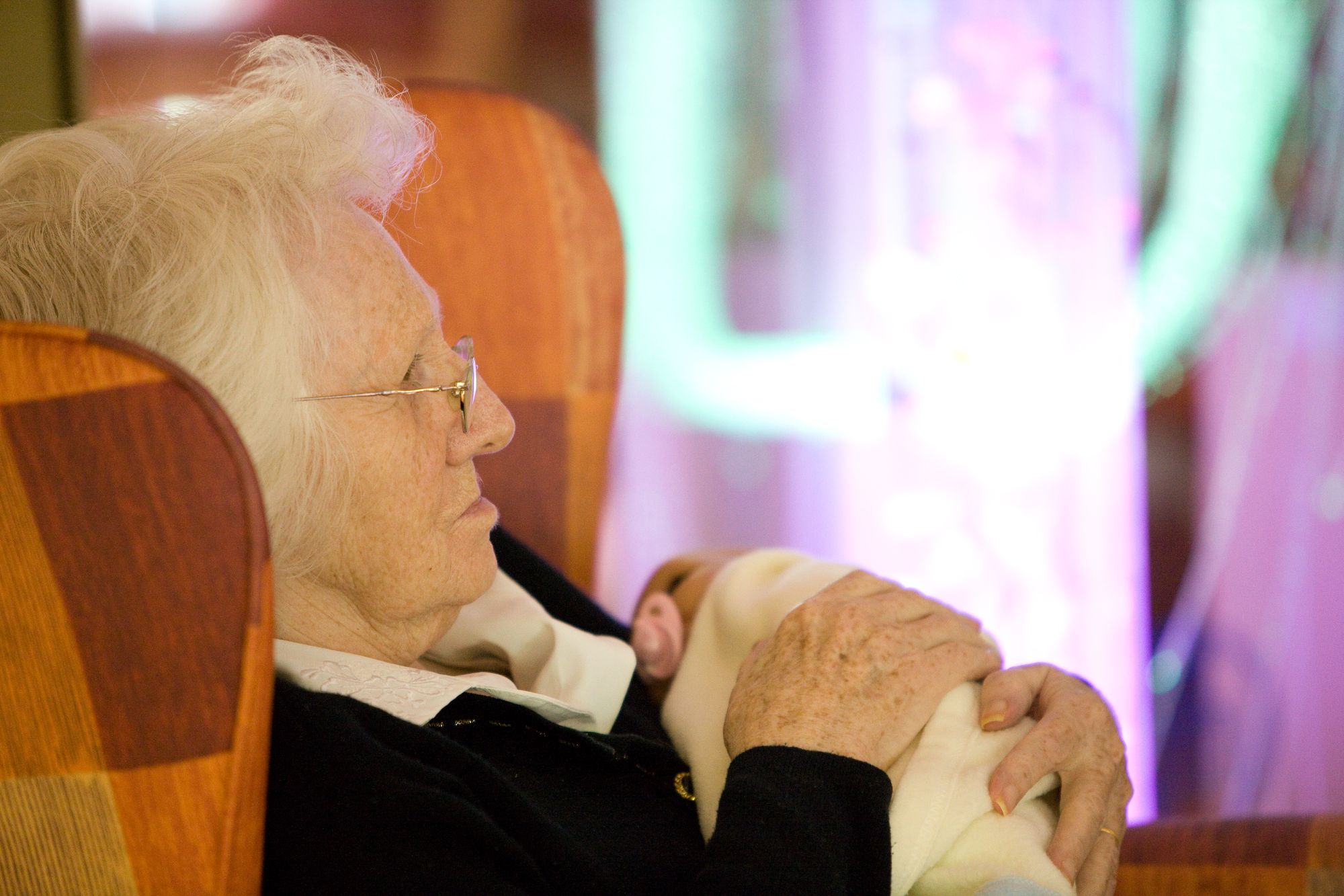 The use of dolls in dementia care - NAPA